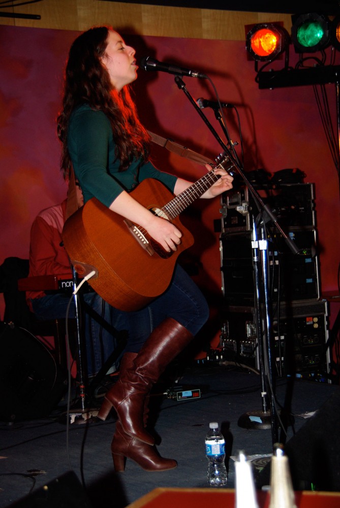 Taylor Mitchell :: Photo Galleries